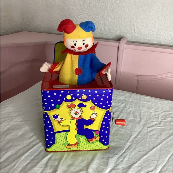 Toys | Schylling Jester Jack In The Box Wind Up Pop Goes The Weasel ...